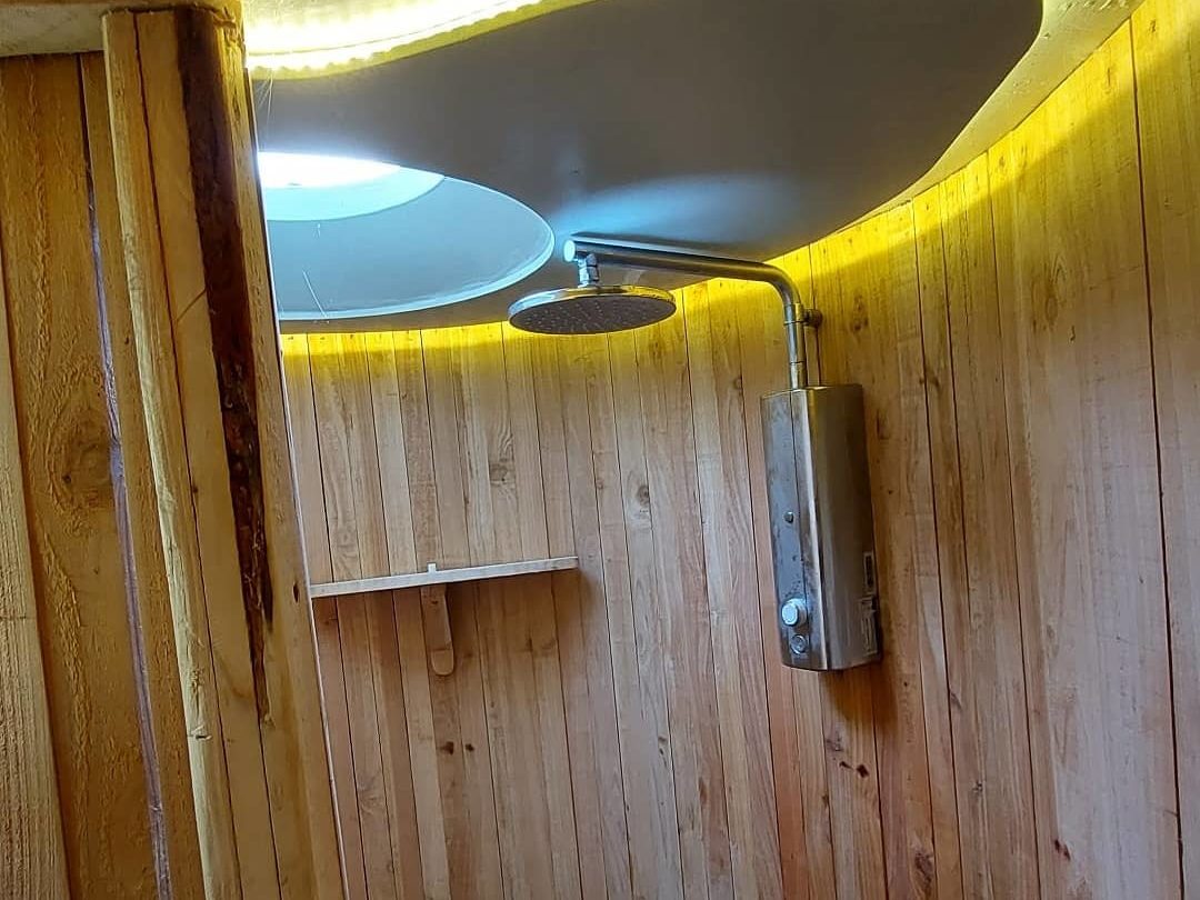 Outdoor Shower and Steam Room | The Wooden Treehouse Company